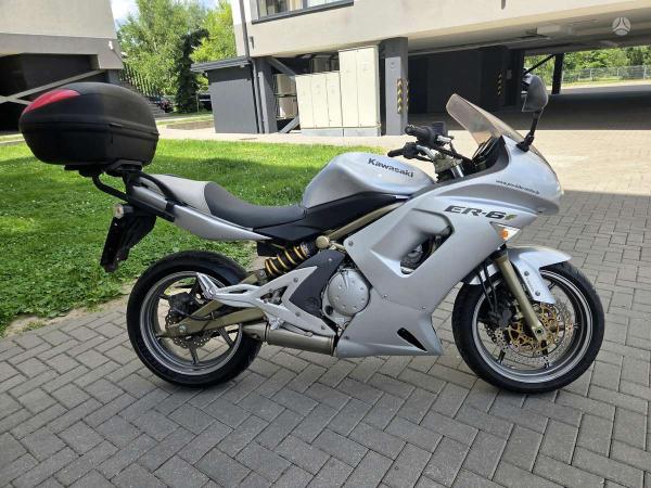 Pelēks Kawasaki ER 2006 Kauņa, ar dzinēja tilpumu 0.65 L un nobraukumu 56 tūkst. km par 2200 €, foto 7 vietnē AUTOMOTO.COM.LV