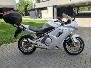 Pelēks Kawasaki ER 2006 Kauņa, ar dzinēja tilpumu 0.65 L un nobraukumu 56 tūkst. km par 2200 €, foto 8 vietnē AUTOMOTO.COM.LV