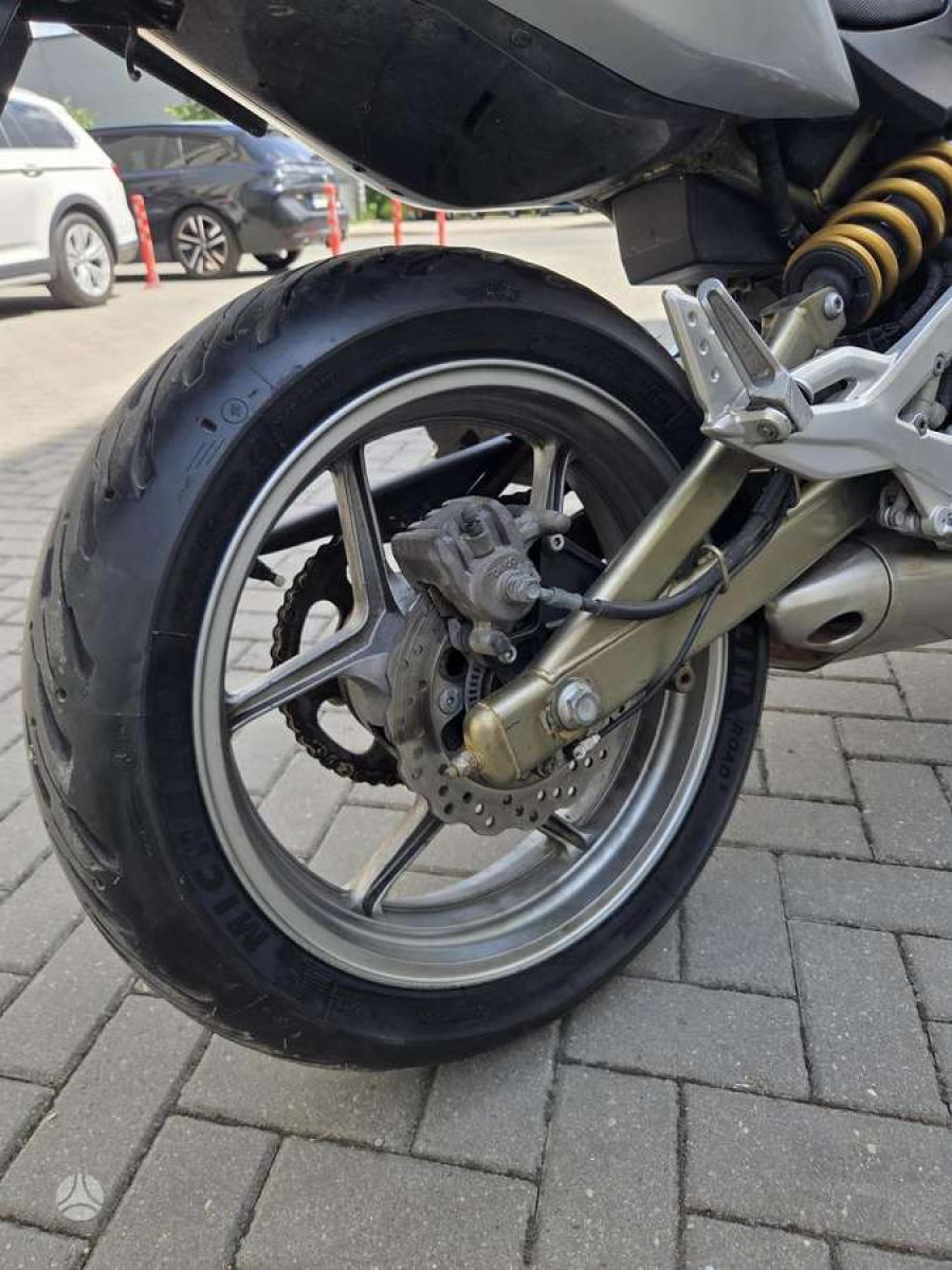 Pelēks Kawasaki ER 2006 Kauņa, ar dzinēja tilpumu 0.65 L un nobraukumu 56 tūkst. km par 2200 €, foto 14 vietnē AUTOMOTO.COM.LV