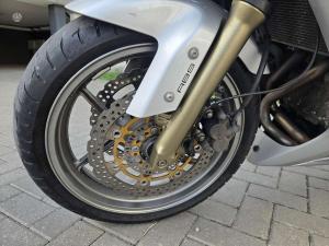 Pelēks Kawasaki ER 2006 Kauņa, ar dzinēja tilpumu 0.65 L un nobraukumu 56 tūkst. km par 2200 €, foto 15 vietnē AUTOMOTO.COM.LV