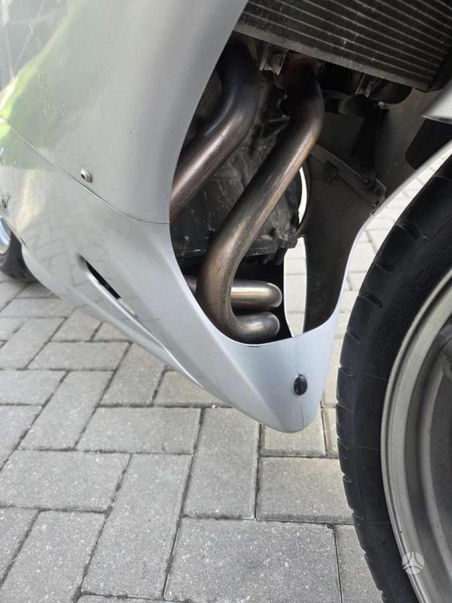 Pelēks Kawasaki ER 2006 Kauņa, ar dzinēja tilpumu 0.65 L un nobraukumu 56 tūkst. km par 2200 €, foto 18 vietnē AUTOMOTO.COM.LV
