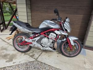 Grey Kawasaki ER 2006 in Pasvalys, with an engine capacity of 0.65 L and mileage of 60 thousand km for 1299 €, photo 3 on AUTOMOTO.COM.LV