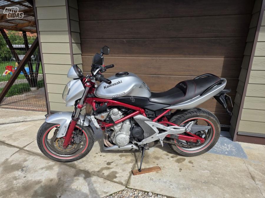 Grey Kawasaki ER 2006 in Pasvalys, with an engine capacity of 0.65 L and mileage of 60 thousand km for 1299 €, photo 9 on AUTOMOTO.COM.LV