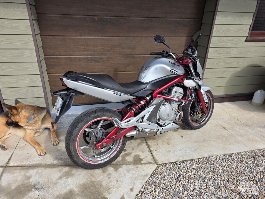 Grey Kawasaki ER 2006 in Pasvalys, with an engine capacity of 0.65 L and mileage of 60 thousand km for 1299 €, photo 16 on AUTOMOTO.COM.LV