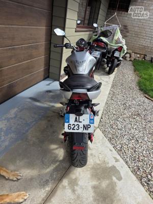 Grey Kawasaki ER 2006 in Pasvalys, with an engine capacity of 0.65 L and mileage of 60 thousand km for 1299 €, photo 17 on AUTOMOTO.COM.LV