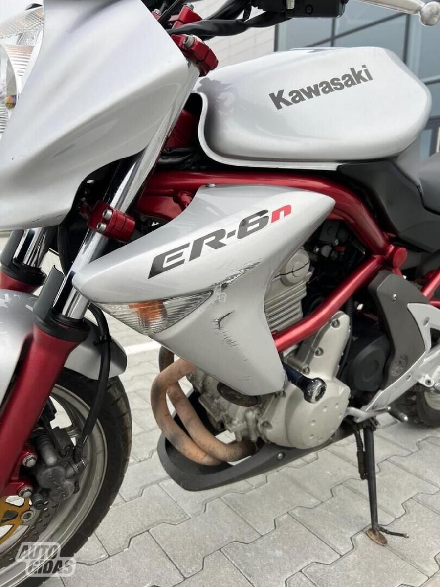 Grey Kawasaki ER 2006 in Klaipeda, with an engine capacity of 0.65 L and mileage of 24 thousand km for 1600 €, photo 16 on AUTOMOTO.COM.LV