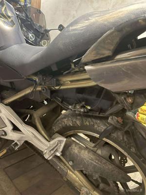 Pelēks Kawasaki ER 2007 Viļņa, ar dzinēja tilpumu 0.65 L un nobraukumu 43 tūkst. km par 1300 €, foto 3 vietnē AUTOMOTO.COM.LV