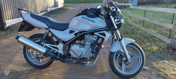 Kawasaki ER 2002 Trakai, ar dzinēja tilpumu 0.50 L un nobraukumu 32 tūkst. km par 1400 €, foto 7 vietnē AUTOMOTO.COM.LV