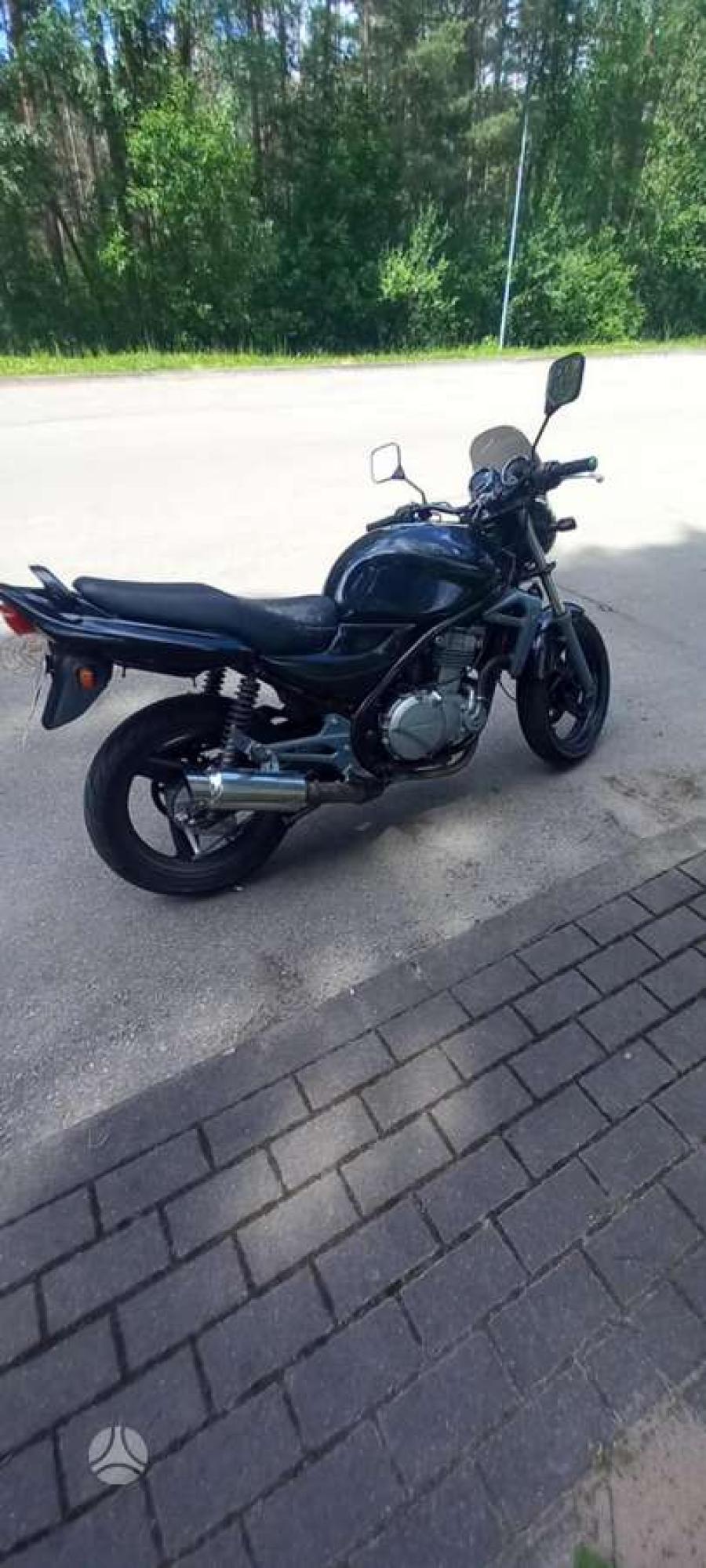 Kawasaki ER 2002 in Visaginas, with an engine capacity of 0.50 L and mileage of 42 thousand km for 1099 €, photo 3 on AUTOMOTO.COM.LV