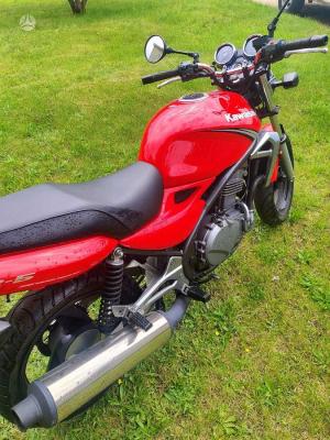 Kawasaki ER 2004 Kauņa, ar dzinēja tilpumu 0.50 L un nobraukumu 19 tūkst. km par 1999 €, foto 3 vietnē AUTOMOTO.COM.LV