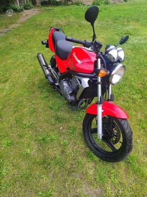 Kawasaki ER 2004 Kauņa, ar dzinēja tilpumu 0.50 L un nobraukumu 19 tūkst. km par 1999 €, foto 4 vietnē AUTOMOTO.COM.LV