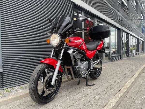 Kawasaki ER 2004 in Riga, with an engine capacity of 0.50 L and mileage of 41 thousand km for 1599 €, photo 1 on AUTOMOTO.COM.LV