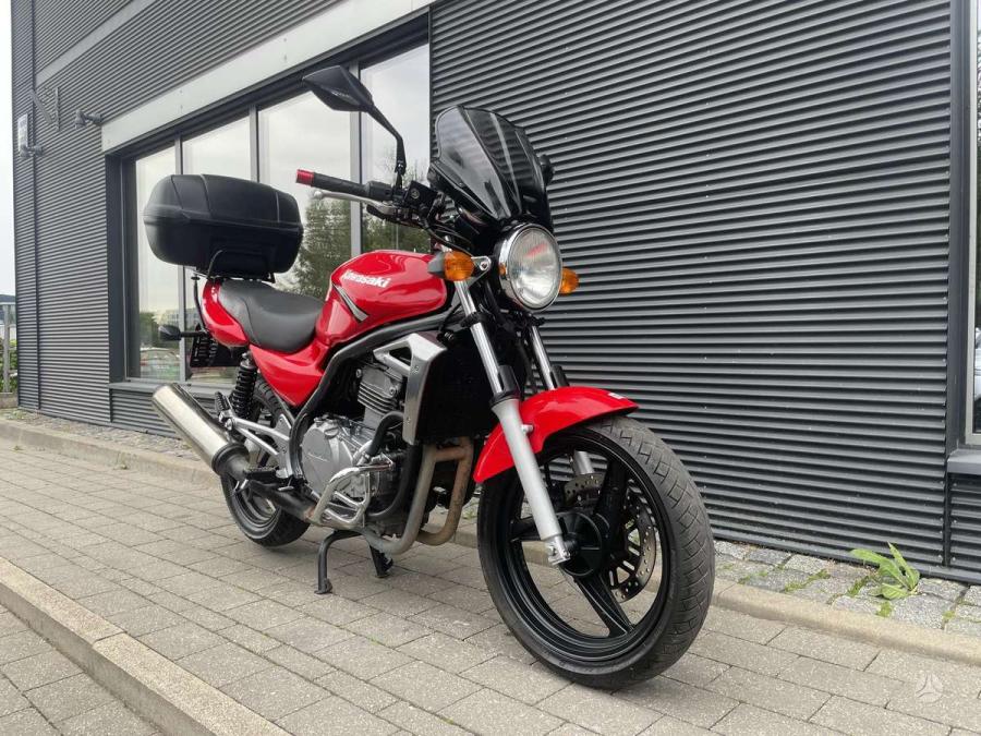 Kawasaki ER 2004 in Riga, with an engine capacity of 0.50 L and mileage of 41 thousand km for 1599 €, photo 7 on AUTOMOTO.COM.LV