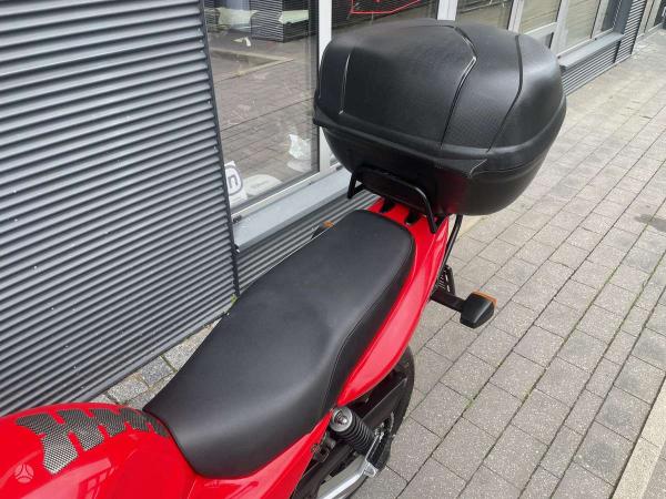 Kawasaki ER 2004 in Riga, with an engine capacity of 0.50 L and mileage of 41 thousand km for 1599 €, photo 9 on AUTOMOTO.COM.LV