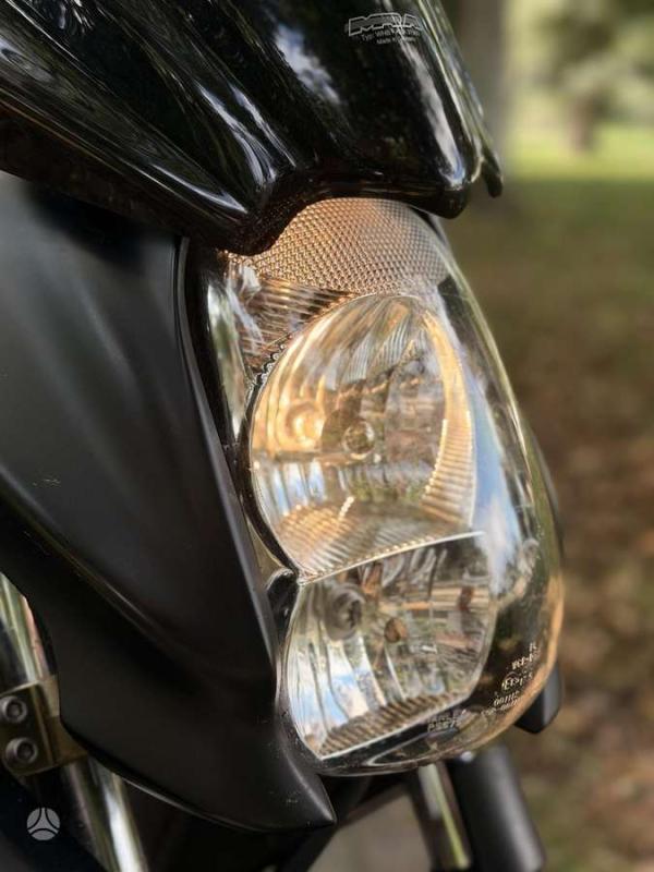 Kawasaki ER 2005 in Vilkaviskis, with an engine capacity of 0.65 L and mileage of 25 thousand km for 2099 €, photo 4 on AUTOMOTO.COM.LV