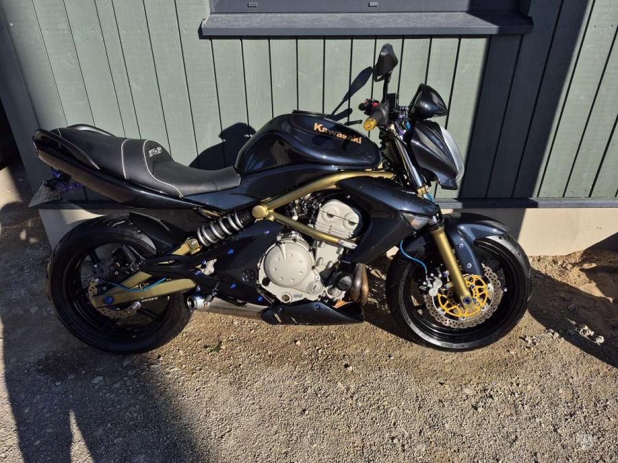 Kawasaki ER 2006 in Kursenai, with an engine capacity of 0.65 L and mileage of 37 thousand km for 2150 €, photo 3 on AUTOMOTO.COM.LV