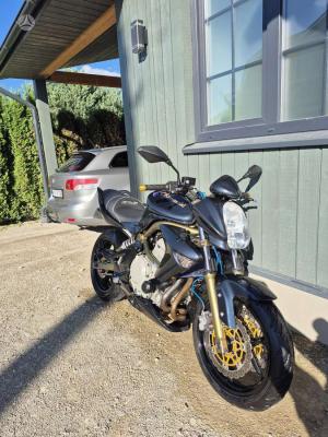 Kawasaki ER 2006 in Kursenai, with an engine capacity of 0.65 L and mileage of 37 thousand km for 2150 €, photo 4 on AUTOMOTO.COM.LV