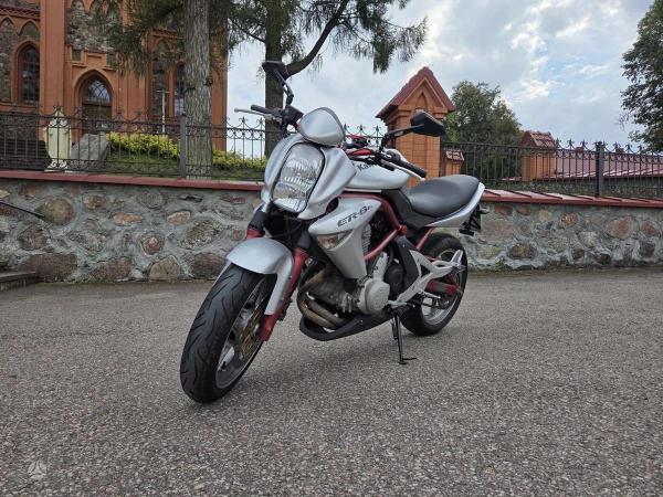 Kawasaki ER 2006 Viļņa, ar dzinēja tilpumu 0.65 L un nobraukumu 44 tūkst. km par 1850 €, foto 3 vietnē AUTOMOTO.COM.LV