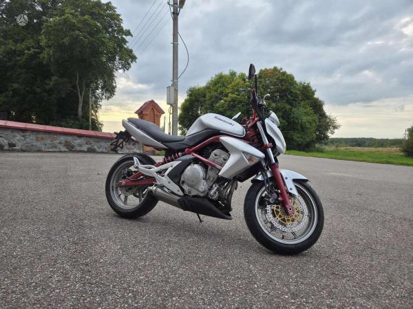 Kawasaki ER 2006 Viļņa, ar dzinēja tilpumu 0.65 L un nobraukumu 44 tūkst. km par 1850 €, foto 5 vietnē AUTOMOTO.COM.LV