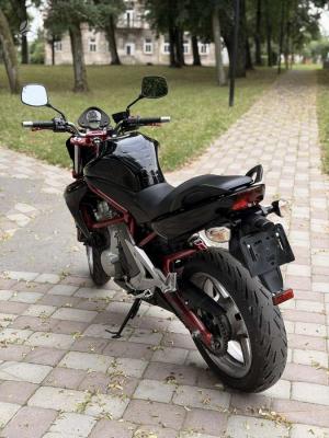Кавасаки ER 2007 в Вилкавишкис, объемом двигателя 0.65 л и пробегом 48 тыс. км за 2099 €, фото 4 на AUTOMOTO.COM.LV
