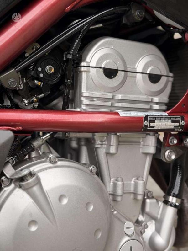 Kawasaki ER 2007 Vilkaviškis, ar dzinēja tilpumu 0.65 L un nobraukumu 48 tūkst. km par 2099 €, foto 9 vietnē AUTOMOTO.COM.LV