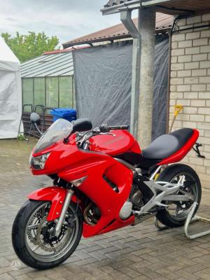 Kawasaki ER 2007 Prienai, ar dzinēja tilpumu 0.65 L un nobraukumu 45 tūkst. km par 2550 €, foto 3 vietnē AUTOMOTO.COM.LV