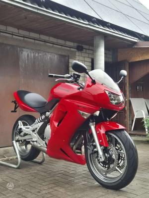 Kawasaki ER 2007 Prienai, ar dzinēja tilpumu 0.65 L un nobraukumu 45 tūkst. km par 2550 €, foto 4 vietnē AUTOMOTO.COM.LV