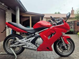 Kawasaki ER 2007 Prienai, ar dzinēja tilpumu 0.65 L un nobraukumu 45 tūkst. km par 2550 €, foto 7 vietnē AUTOMOTO.COM.LV