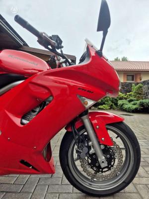 Kawasaki ER 2007 Prienai, ar dzinēja tilpumu 0.65 L un nobraukumu 45 tūkst. km par 2550 €, foto 14 vietnē AUTOMOTO.COM.LV