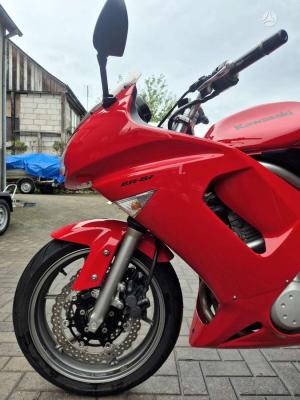 Kawasaki ER 2007 Prienai, ar dzinēja tilpumu 0.65 L un nobraukumu 45 tūkst. km par 2550 €, foto 15 vietnē AUTOMOTO.COM.LV