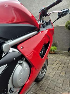 Kawasaki ER 2007 Prienai, ar dzinēja tilpumu 0.65 L un nobraukumu 45 tūkst. km par 2550 €, foto 19 vietnē AUTOMOTO.COM.LV