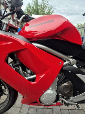 Kawasaki ER 2007 Prienai, ar dzinēja tilpumu 0.65 L un nobraukumu 45 tūkst. km par 2550 €, foto 20 vietnē AUTOMOTO.COM.LV