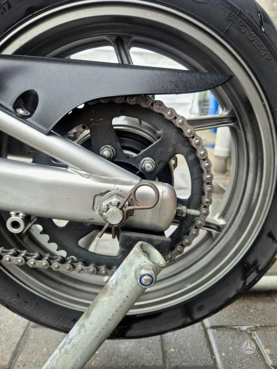 Kawasaki ER 2007 Prienai, ar dzinēja tilpumu 0.65 L un nobraukumu 45 tūkst. km par 2550 €, foto 23 vietnē AUTOMOTO.COM.LV