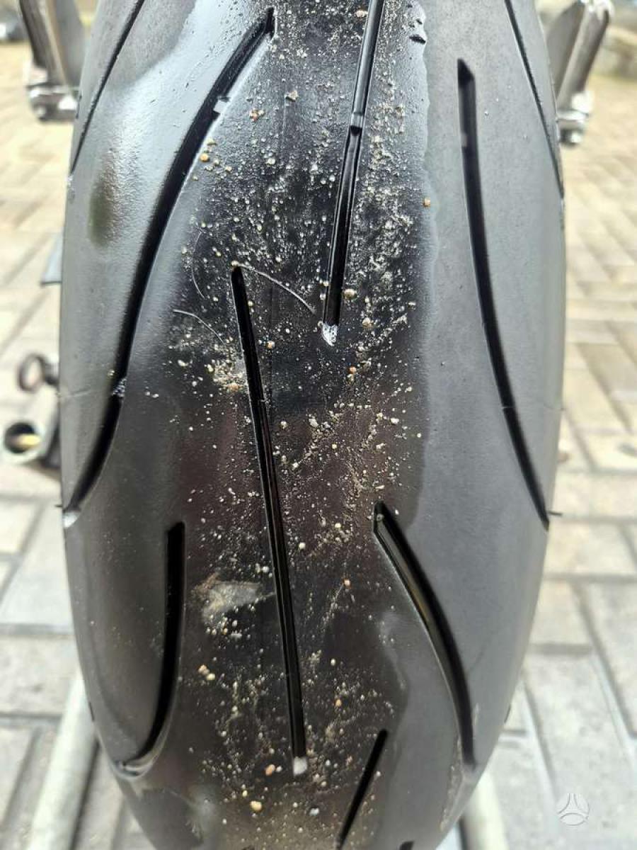 Kawasaki ER 2007 Prienai, ar dzinēja tilpumu 0.65 L un nobraukumu 45 tūkst. km par 2550 €, foto 24 vietnē AUTOMOTO.COM.LV