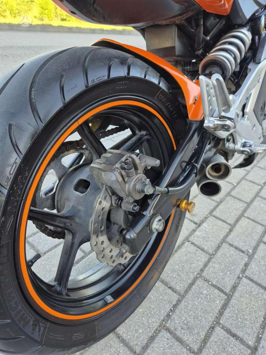Kawasaki ER 2007 in Kelme, with an engine capacity of 0.65 L and mileage of 47 thousand km for 2150 €, photo 12 on AUTOMOTO.COM.LV
