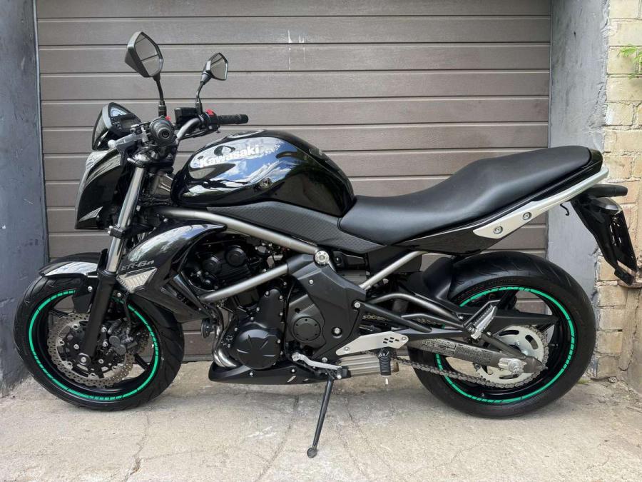 Kawasaki ER 2009 in Prienai, with an engine capacity of 0.65 L and mileage of 25 thousand km for 3100 €, photo 6 on AUTOMOTO.COM.LV