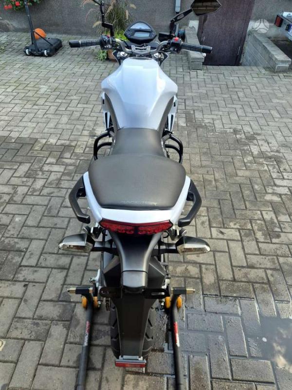 Kawasaki ER 2009 in Prienai, with an engine capacity of 0.65 L and mileage of 42 thousand km for 2950 €, photo 10 on AUTOMOTO.COM.LV