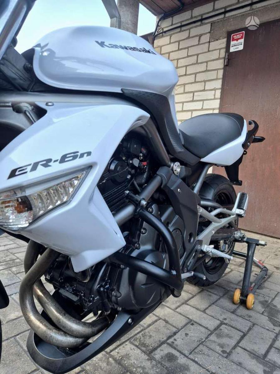 Kawasaki ER 2009 Prienai, ar dzinēja tilpumu 0.65 L un nobraukumu 42 tūkst. km par 2950 €, foto 16 vietnē AUTOMOTO.COM.LV