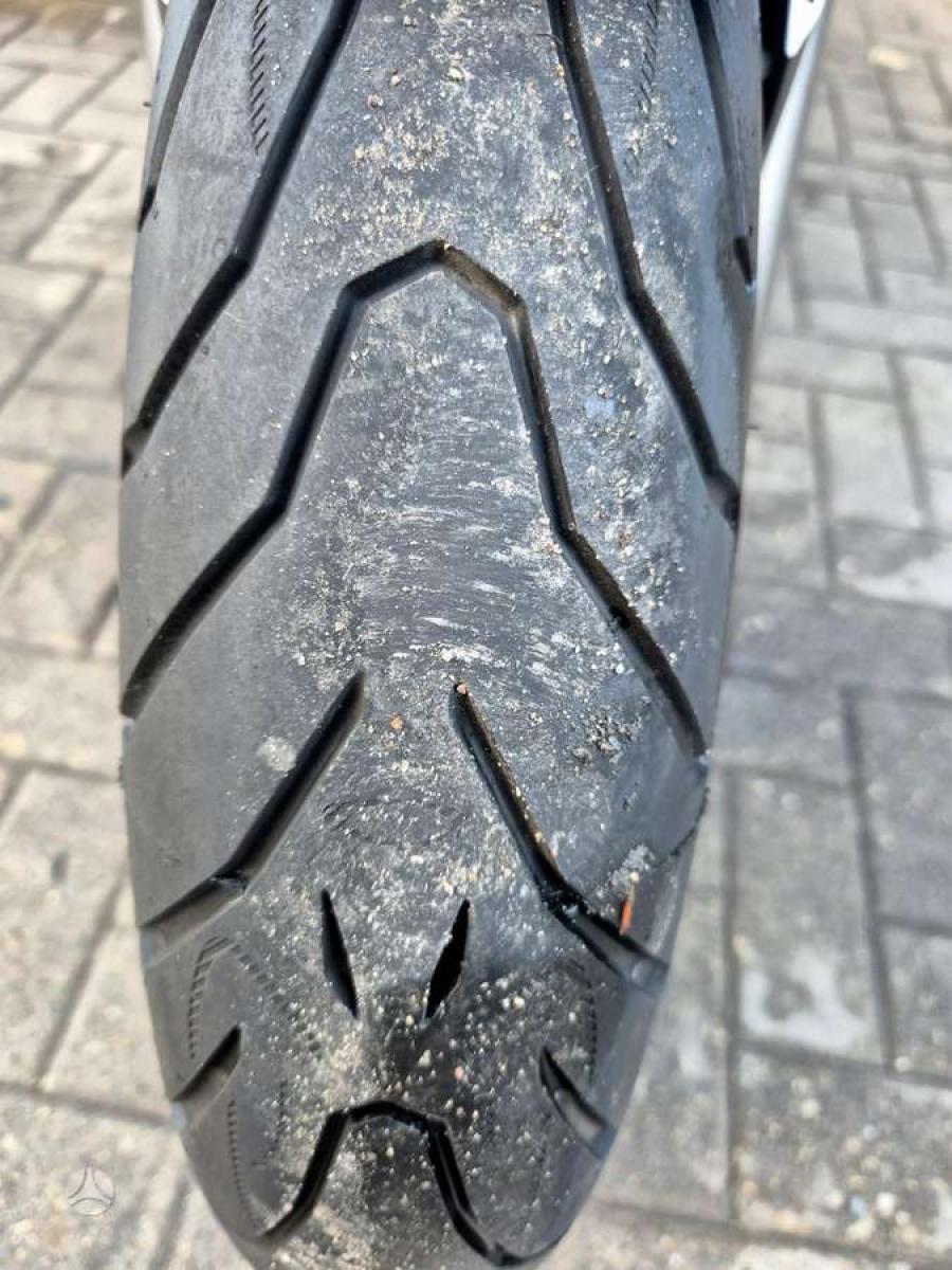 Kawasaki ER 2009 Prienai, ar dzinēja tilpumu 0.65 L un nobraukumu 42 tūkst. km par 2950 €, foto 26 vietnē AUTOMOTO.COM.LV