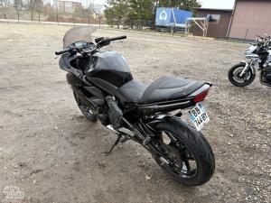 Kawasaki ER 2010 Kelmė, ar dzinēja tilpumu 0.65 L un nobraukumu 40 tūkst. km par 1630 €, foto 5 vietnē AUTOMOTO.COM.LV