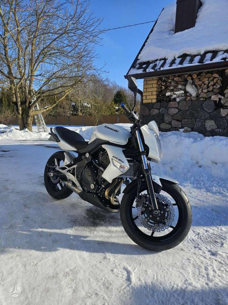 Kawasaki ER 2011 Kelmė, ar dzinēja tilpumu 0.65 L un nobraukumu 21 tūkst. km par 3100 €, foto 1 vietnē AUTOMOTO.COM.LV