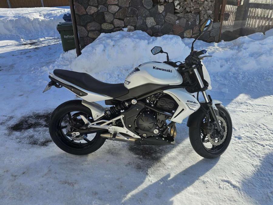 Kawasaki ER 2011 Kelmė, ar dzinēja tilpumu 0.65 L un nobraukumu 21 tūkst. km par 3100 €, foto 3 vietnē AUTOMOTO.COM.LV