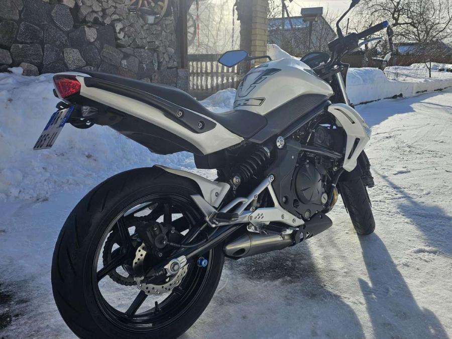 Kawasaki ER 2011 Kelmė, ar dzinēja tilpumu 0.65 L un nobraukumu 21 tūkst. km par 3100 €, foto 5 vietnē AUTOMOTO.COM.LV