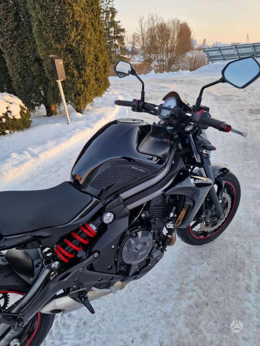 Kawasaki ER 2012 Lazdijai, ar dzinēja tilpumu 0.65 L un nobraukumu 37 tūkst. km par 2950 €, foto 5 vietnē AUTOMOTO.COM.LV