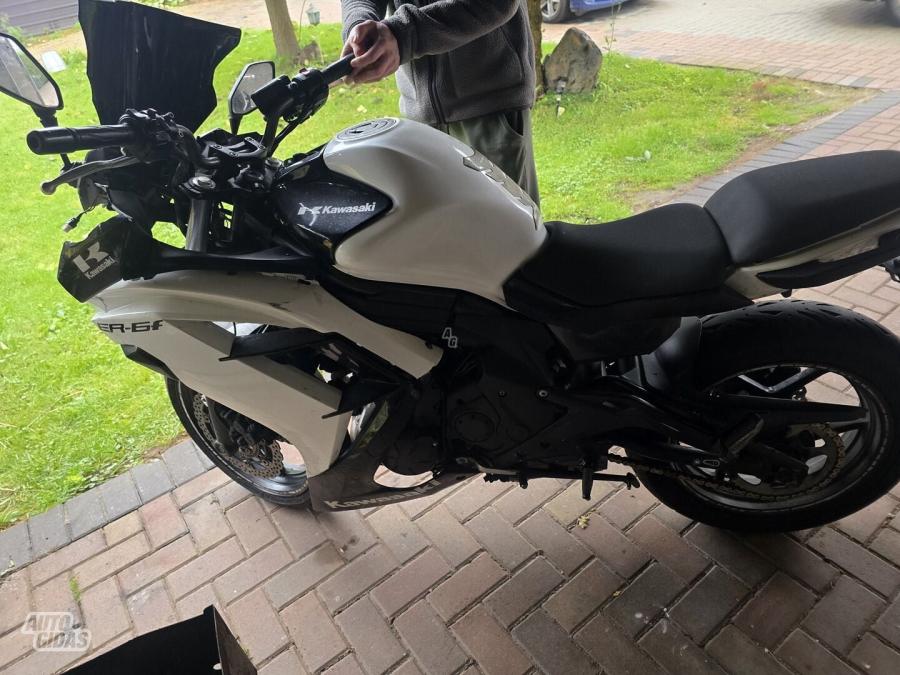 Kawasaki ER 2013 Šauļi, ar dzinēja tilpumu 0.65 L un nobraukumu 0 tūkst. km par 1250 €, foto 5 vietnē AUTOMOTO.COM.LV