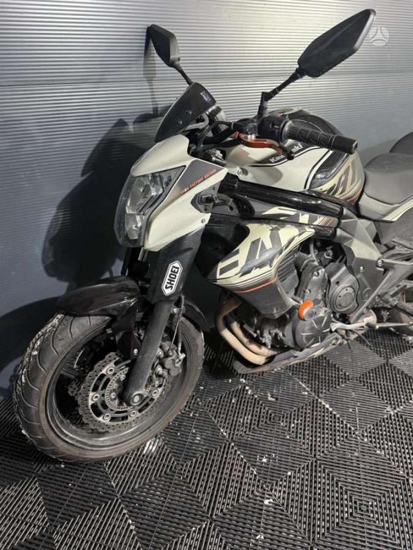 Kawasaki ER 2016 Tauragė, ar dzinēja tilpumu 0.65 L un nobraukumu 25 tūkst. km par 2550 €, foto 3 vietnē AUTOMOTO.COM.LV