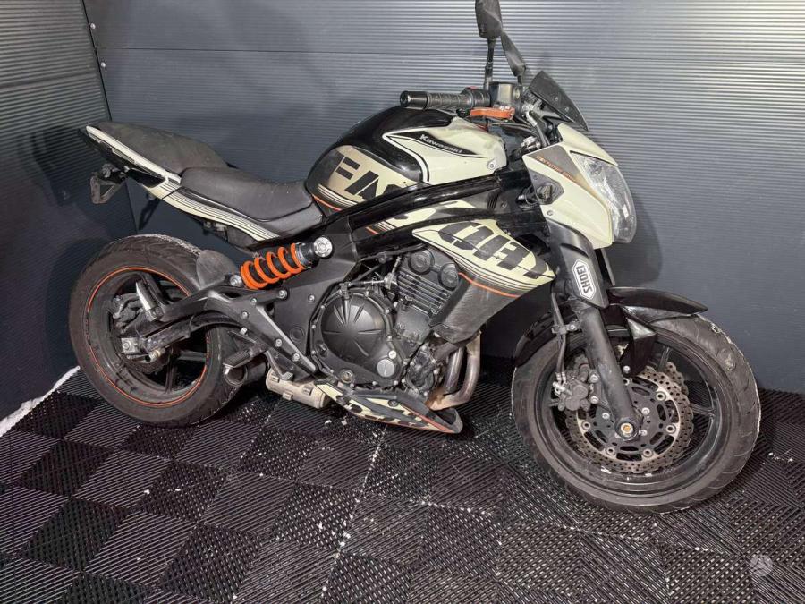 Kawasaki ER 2016 Tauragė, ar dzinēja tilpumu 0.65 L un nobraukumu 25 tūkst. km par 2550 €, foto 7 vietnē AUTOMOTO.COM.LV