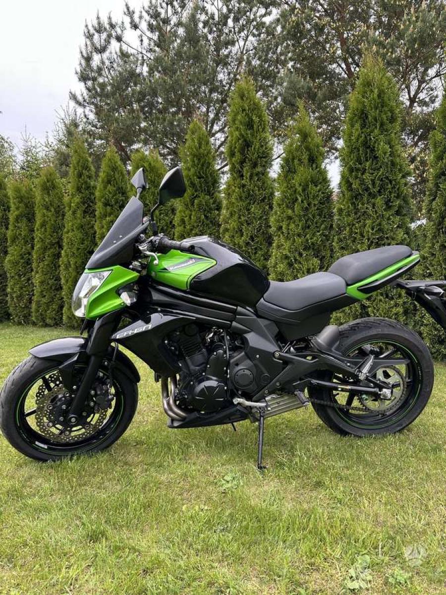 Kawasaki ER 2016 in Sirvintos, with an engine capacity of 0.65 L and mileage of 17 thousand km for 3499 €, photo 5 on AUTOMOTO.COM.LV