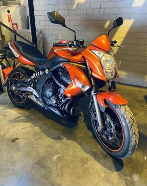 Oranžs Kawasaki ER 2009 Klaipėda, ar dzinēja tilpumu 0.65 L un nobraukumu 61 tūkst. km par 2850 €, foto  vietnē AUTOMOTO.COM.LV