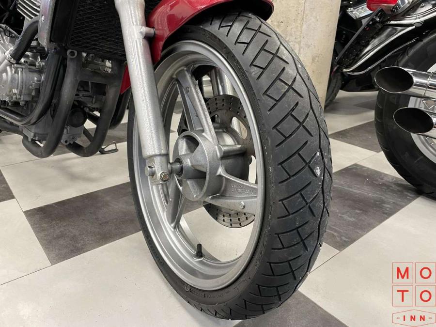 Sarkans Kawasaki ER 2001 Rīga, ar dzinēja tilpumu 0.50 L un nobraukumu 34 tūkst. km par 1499 €, foto 9 vietnē AUTOMOTO.COM.LV